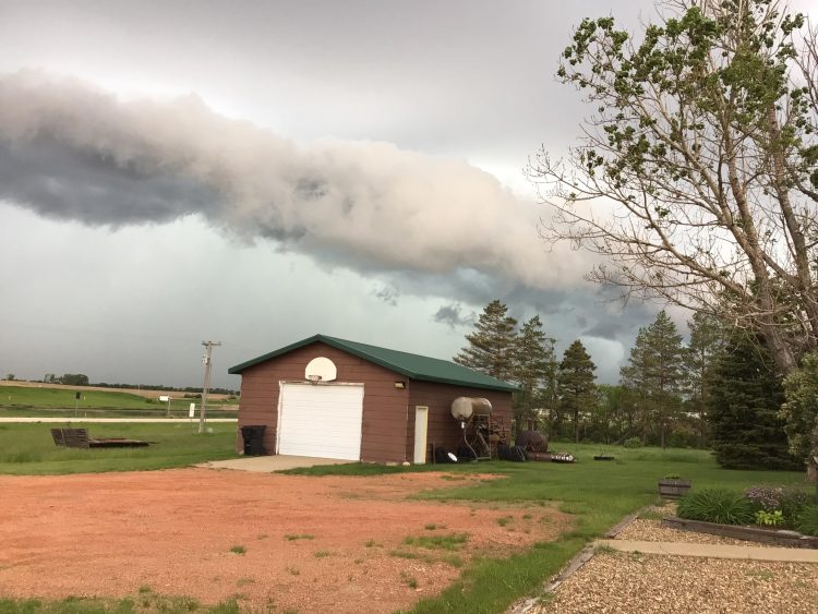 Storm clouds nest Taylor, ND - SkySpy Photos, Images, Video
