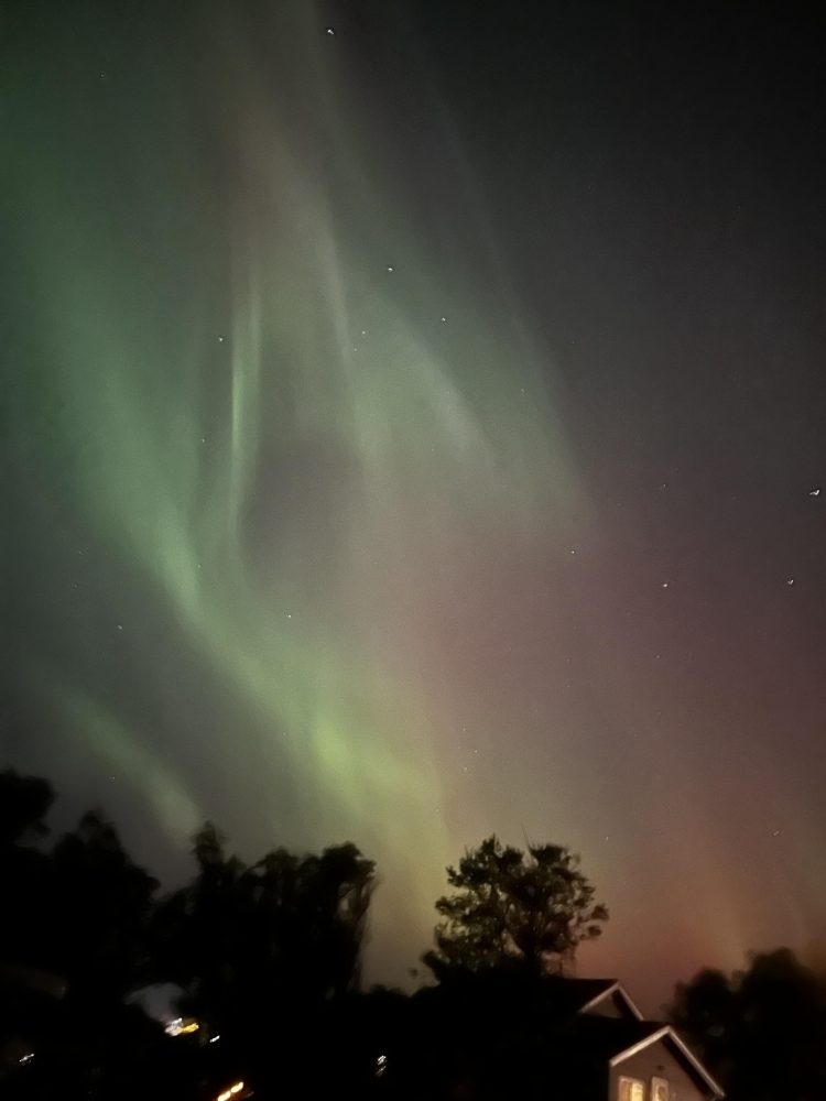 Stunning lights - SkySpy Photos, Images, Video