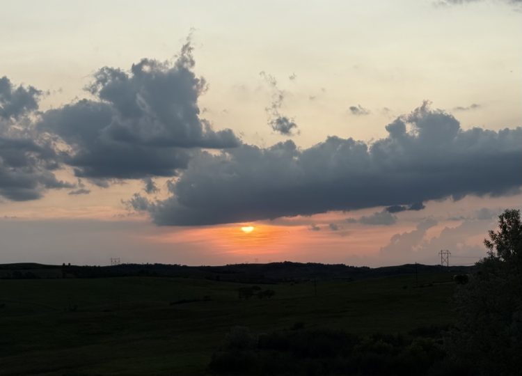 Monday Sunset - SkySpy Photos, Images, Video