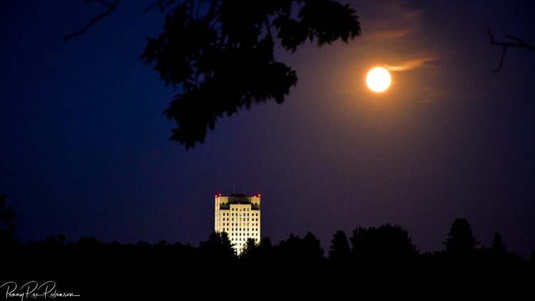 ND State Capitol and the Corn Moon - SkySpy Photos, Images, Video