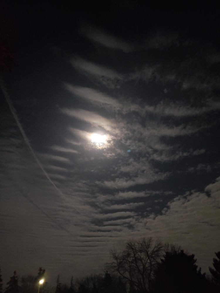 Mn. Full Moon - SkySpy Photos, Images, Video